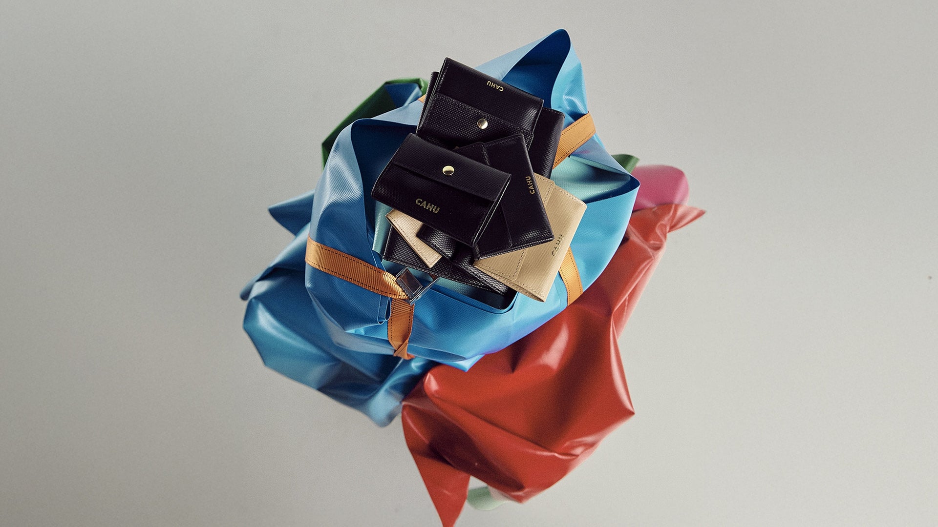 Portefeuilles CAHU | Compacts, fonctionnels, faits pour durer.